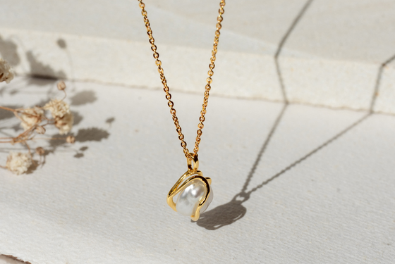 Styling Pearl Necklaces | Linjer Jewelry