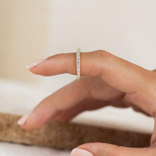 Diamond Eternity Ring 14k Gold - Illaria | Linjer Jewelry