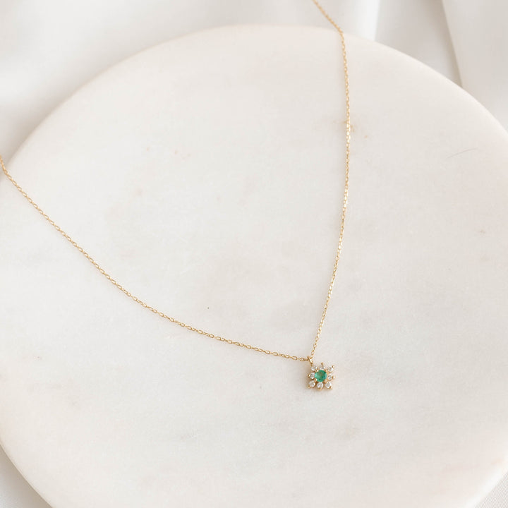 Emerald Flower Pendant Necklace 14k Gold - Inga | Linjer Jewelry