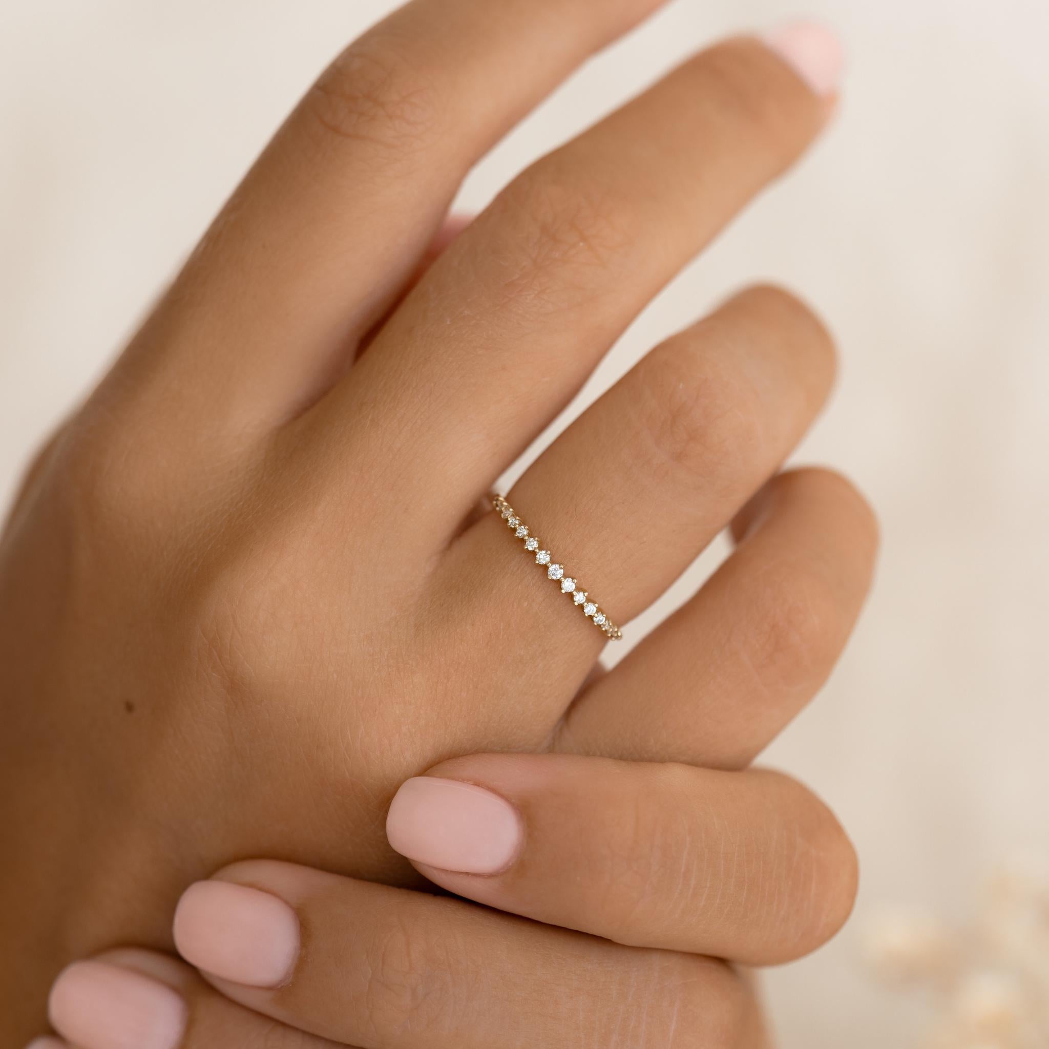 Graduated Diamond Ring 14k Gold - Ophelia | Linjer Jewelry