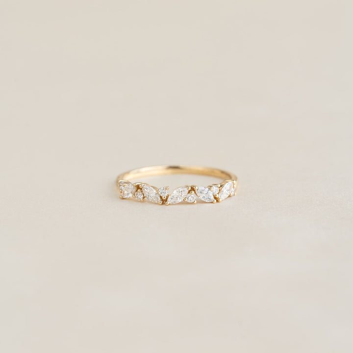 Diamond Leaf Ring 14k Gold - Freya | Linjer Jewelry