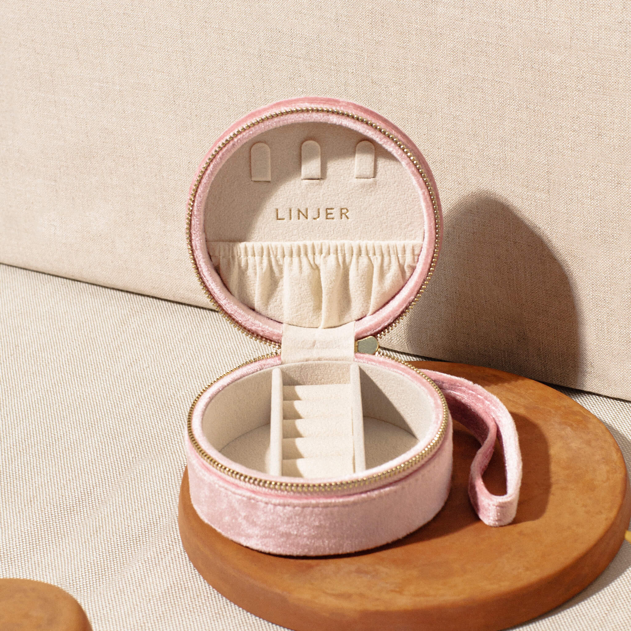 Sustainable Fine Jewelry for Women | Online Jewelry Shop | Linjer