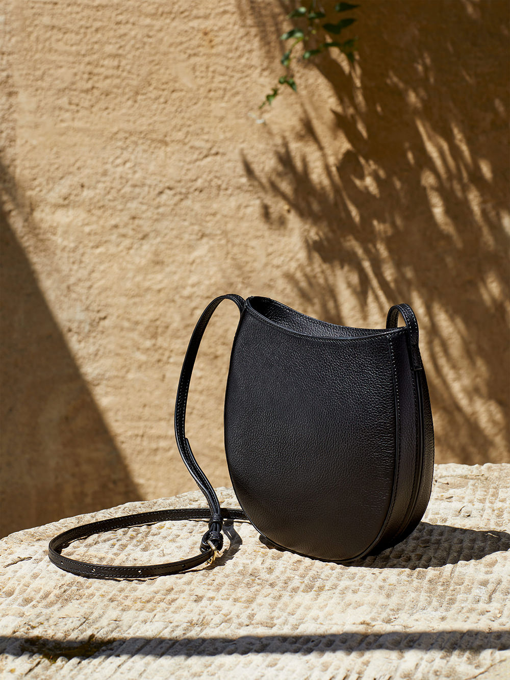 The Sling Bag - Black | Linjer Handbags